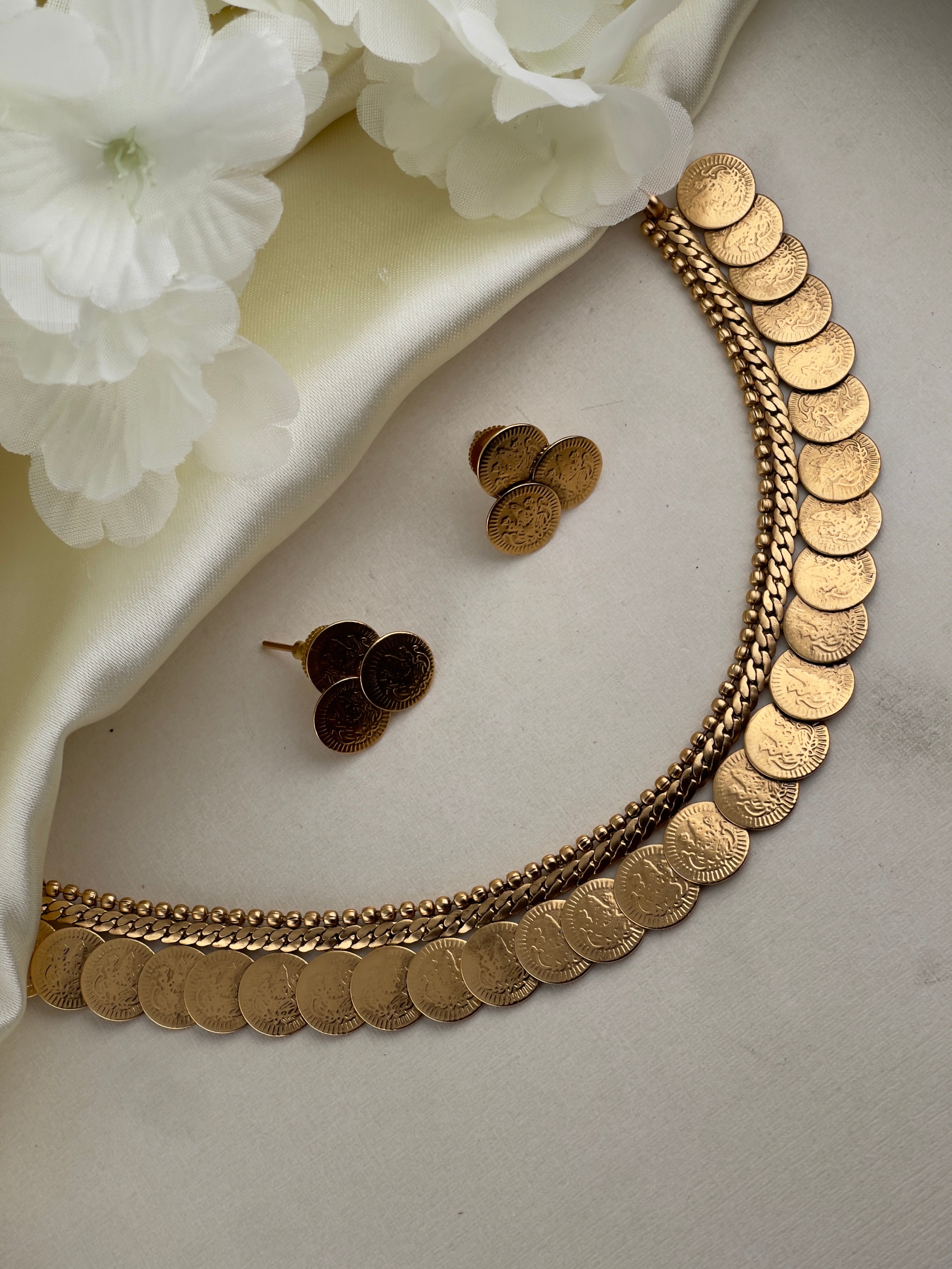 Gold Coin Necklace – Mannat Jewelz
